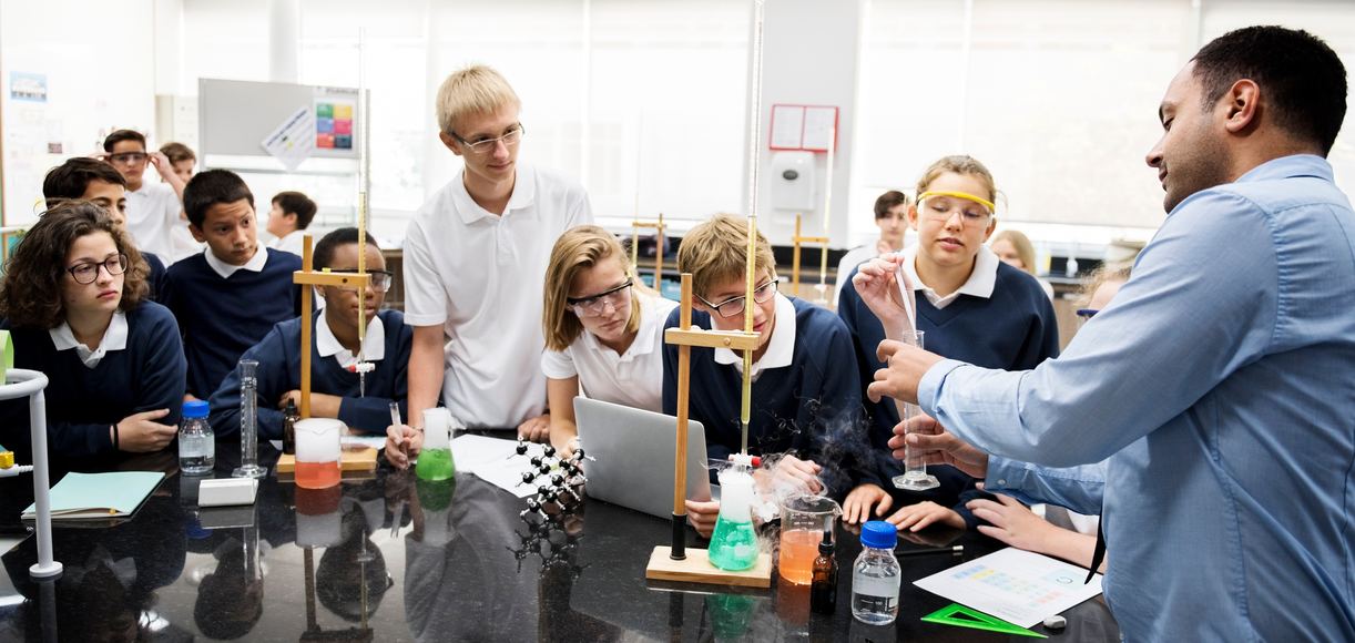 Discover Top-Notch High Schools Near Menlo Park, CA